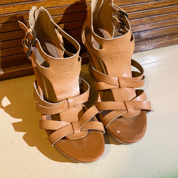 a.n.a | Shoes | Ana Heel Sandals Size 85 | Poshmark